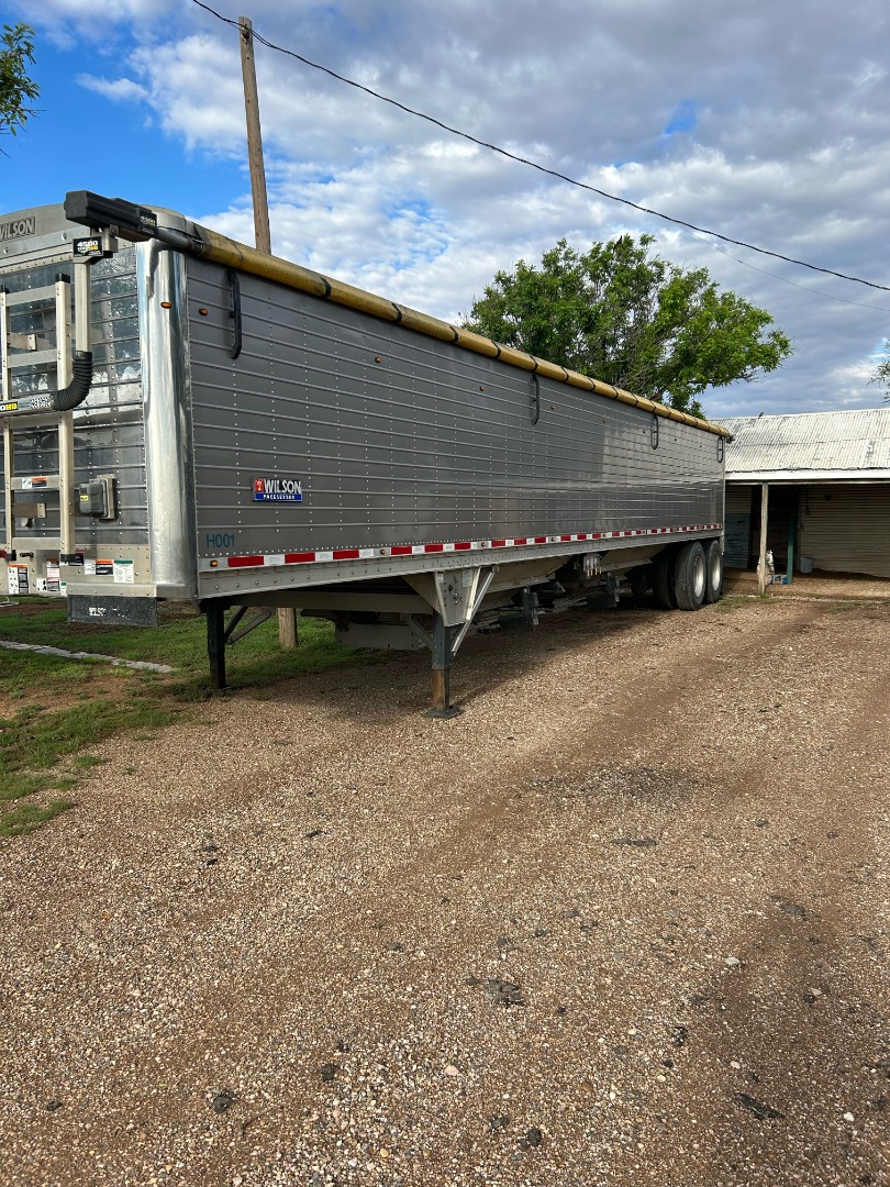 2019 Wilson Hopper Trailer