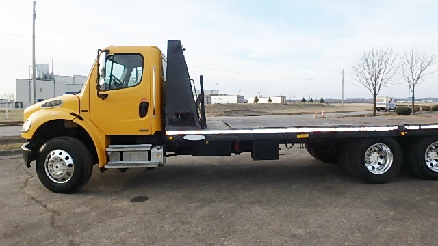 2007 FREIGHTLINER M2 106 TILT HYDRA TAIL TRUCK