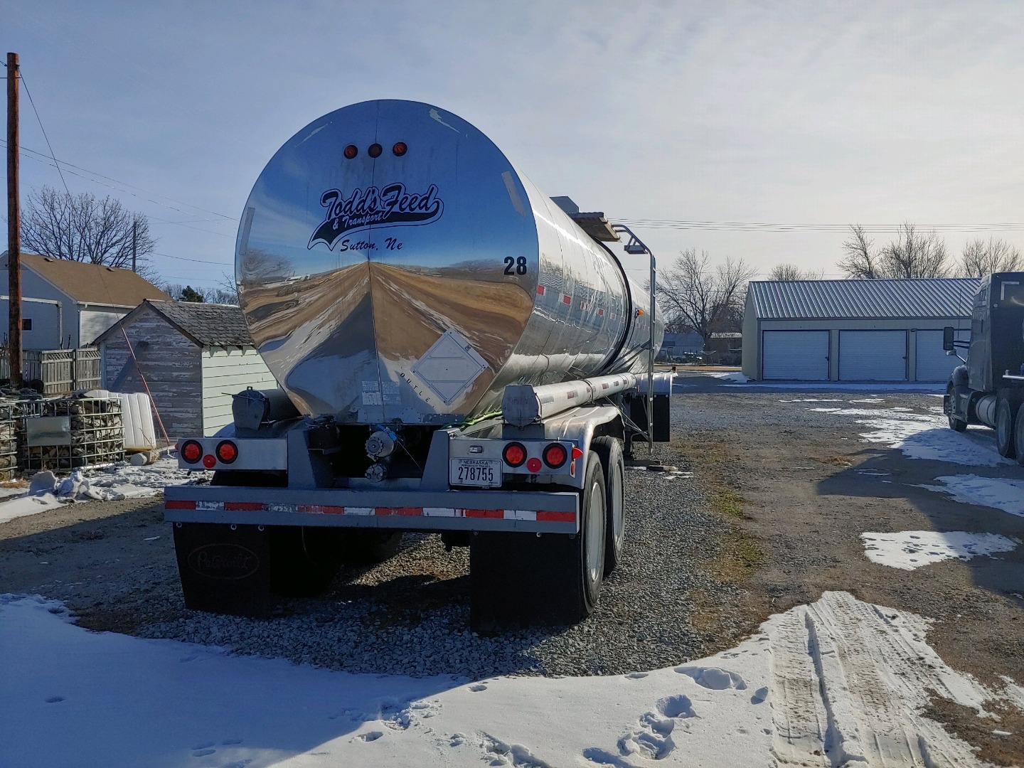 1990 Polar 7,000 Gallon 407 Tanker