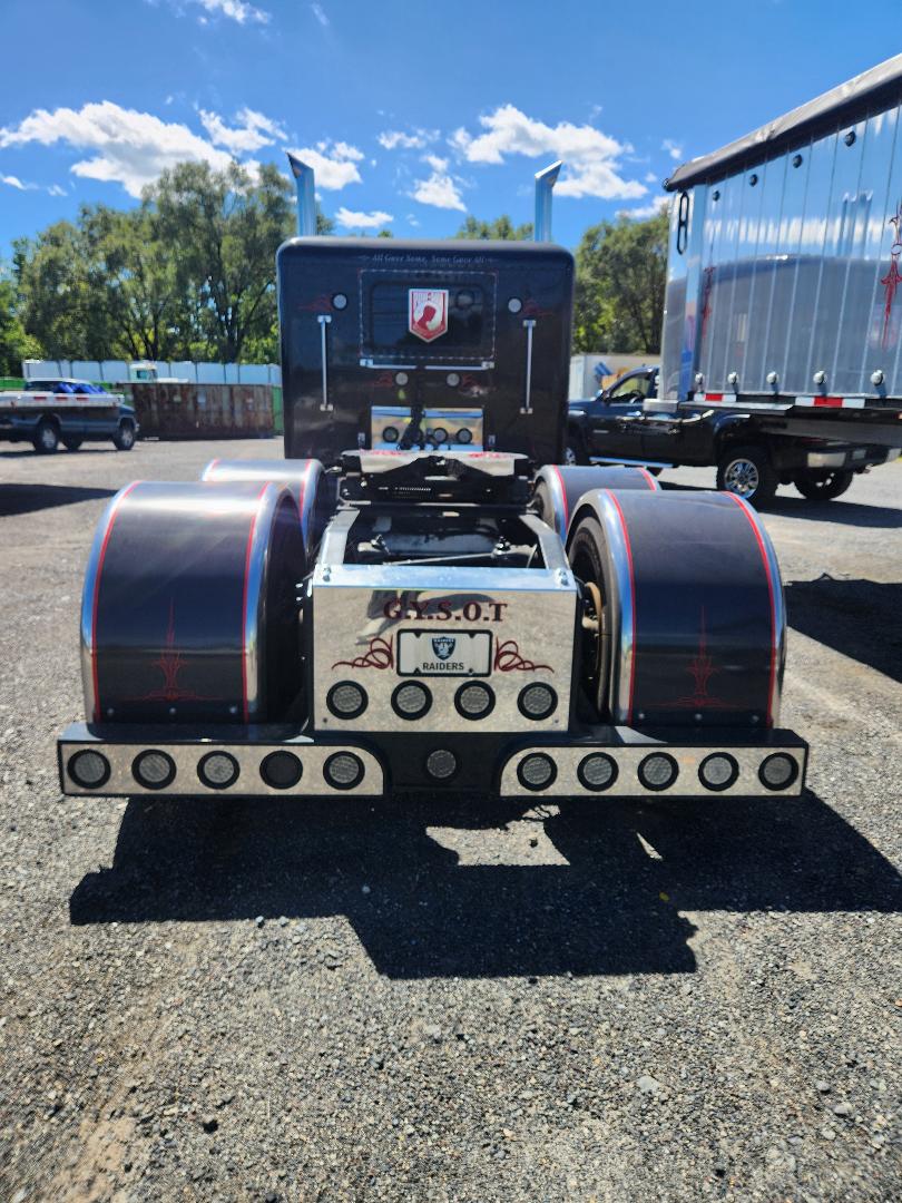 2016 Peterbilt 389 Flattop + 2024 East Frameless dump