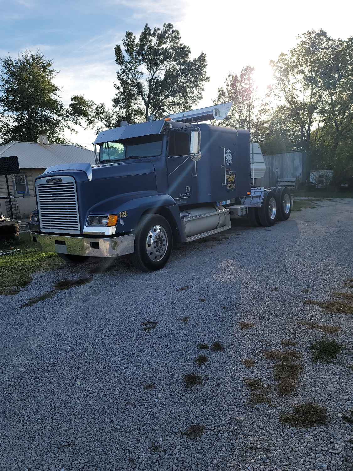 For sale 92 freightliner fld120