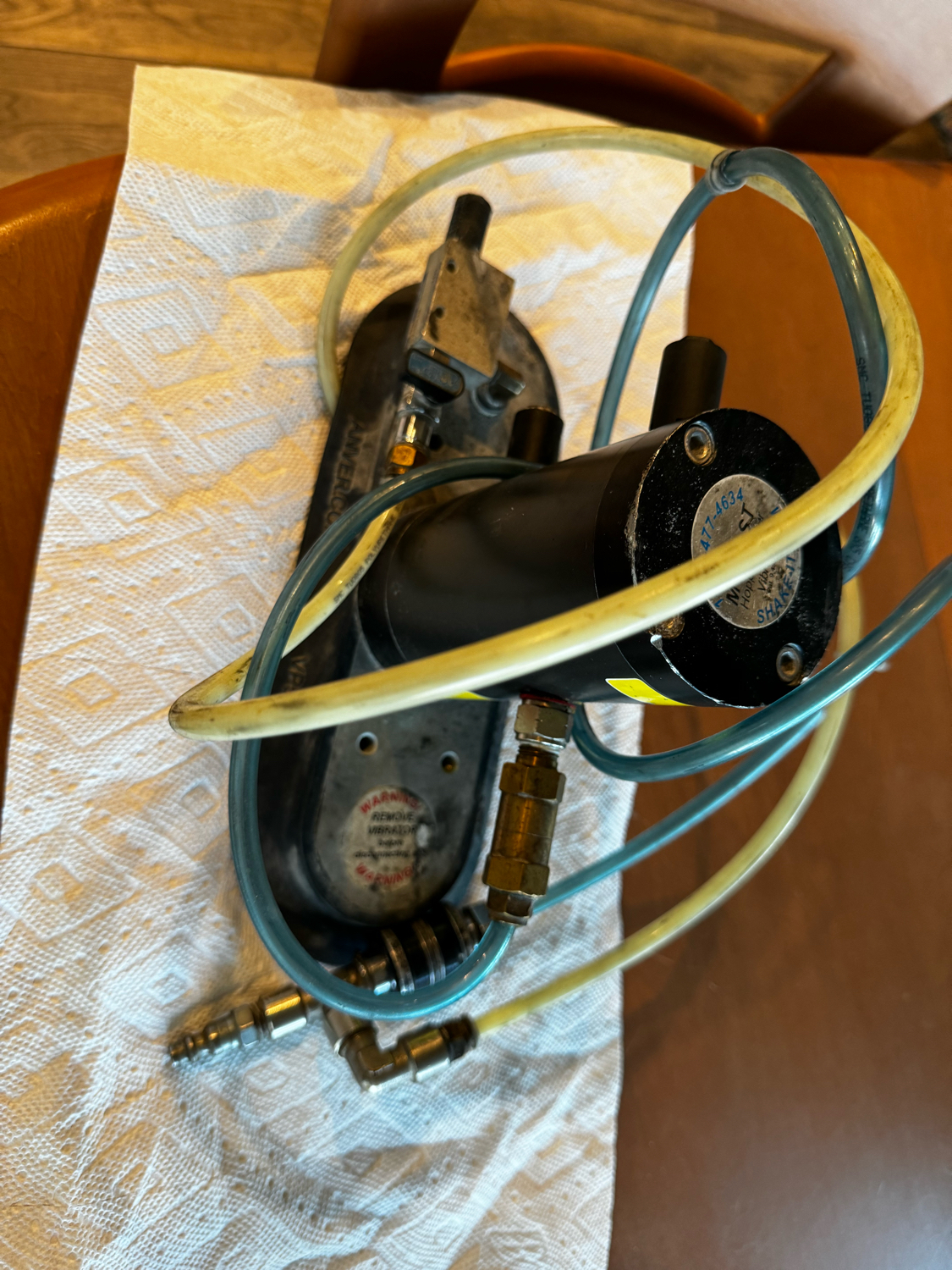 MT fast hopper vibrator