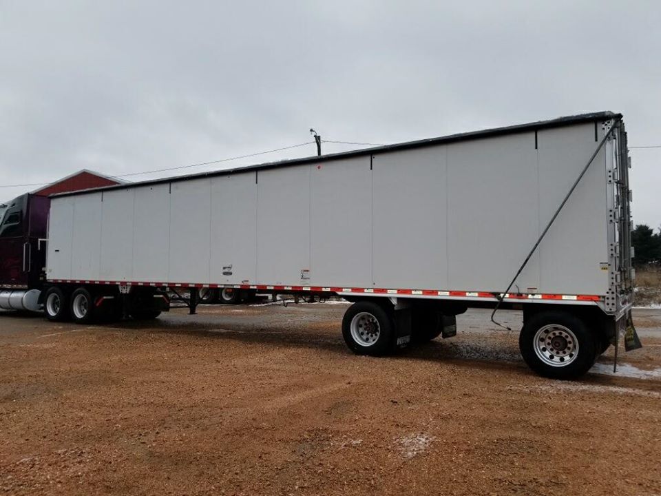 2017 western walking floor trailer