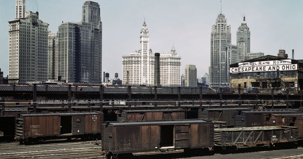 Jack Delano's Color Photos of Chicago's Rail Yards in the 1940s — Bunk