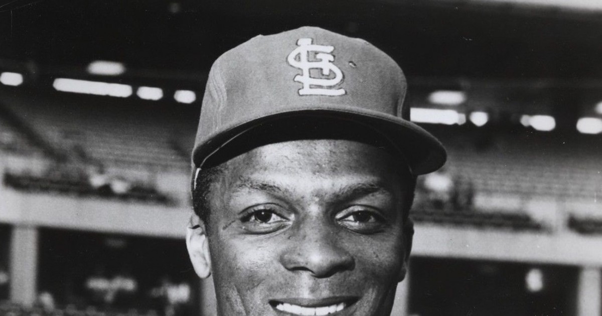 Like Jackie Robinson, Baseball Should Honor Curt Flood's Sacrifice — Bunk