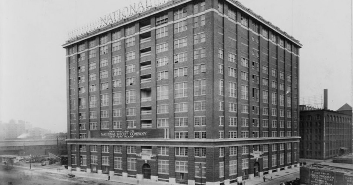 The Factory That Oreos Built — Bunk