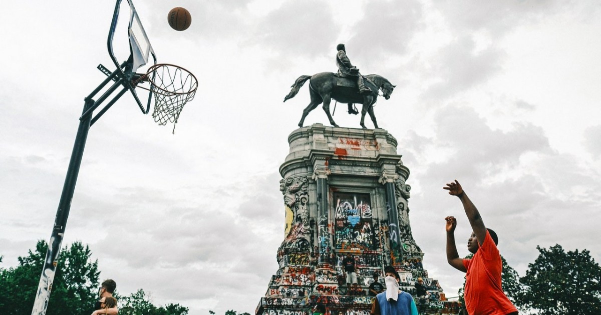 The New Monuments That America Needs — Bunk