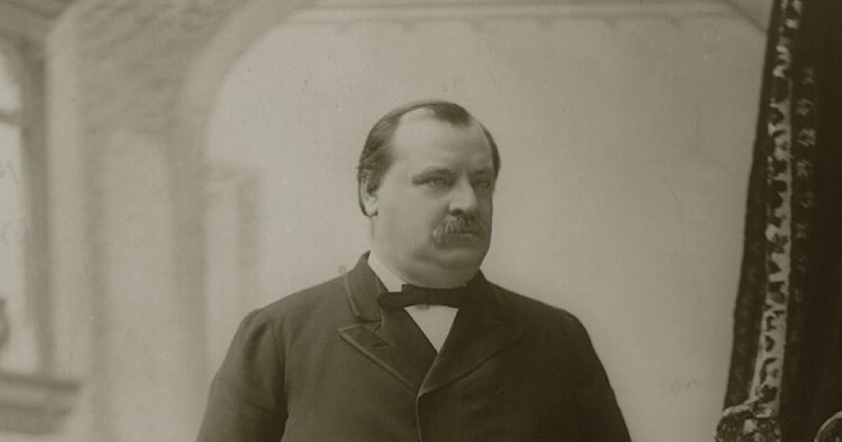 A Yacht, A Mustache: How A President Hid His Tumor — Bunk