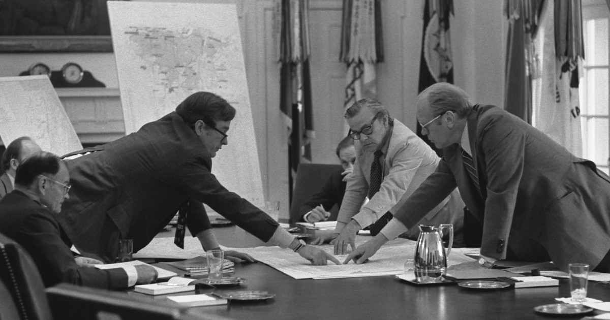 The Art of Administration: On Greg Barnhisel’s “Cold War Modernists” — Bunk