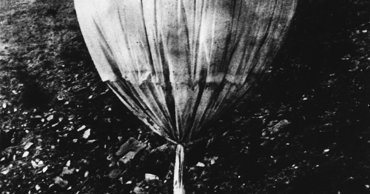 When Japanese Balloons Threatened American Skies During World War II — Bunk