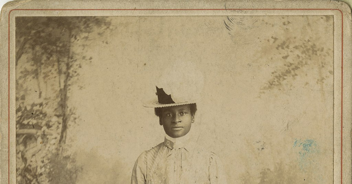 The Spy Photo That Fooled NPR, the U.S. Army Intelligence Center, and ...