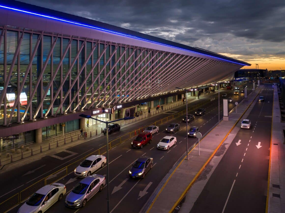 El Aeropuerto Internacional de Ezeiza inauguró la nueva Terminal de Partidas más importante de ...