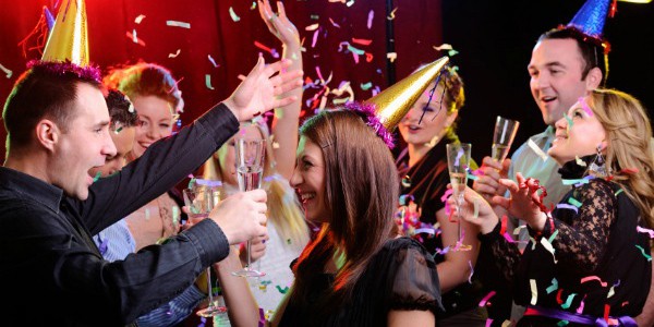 Cómo Organizar una Fiesta Divertida | Consejos Tips