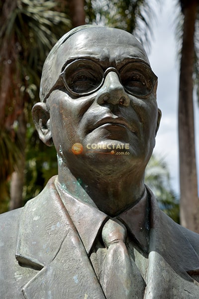 Rafael María Moscoso Puello Biografía