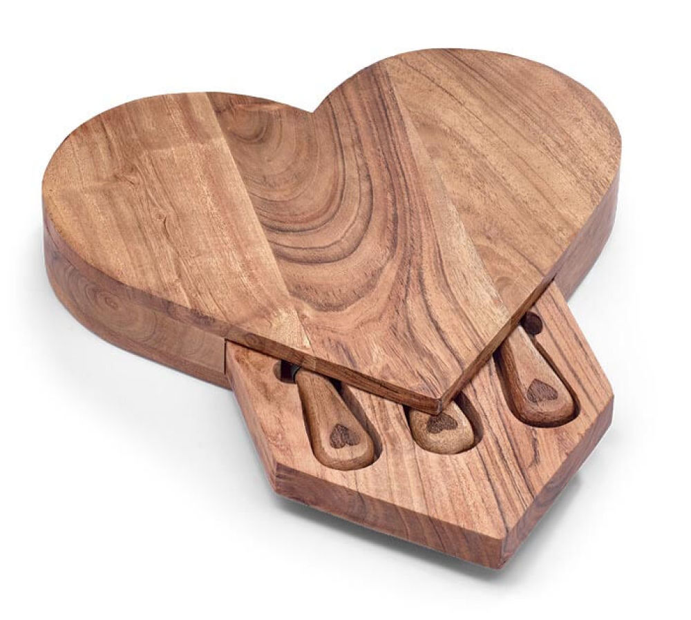 Heart Shaped Wood Charcuterie Set, Valentine Gifts: Georgia Gifts & More