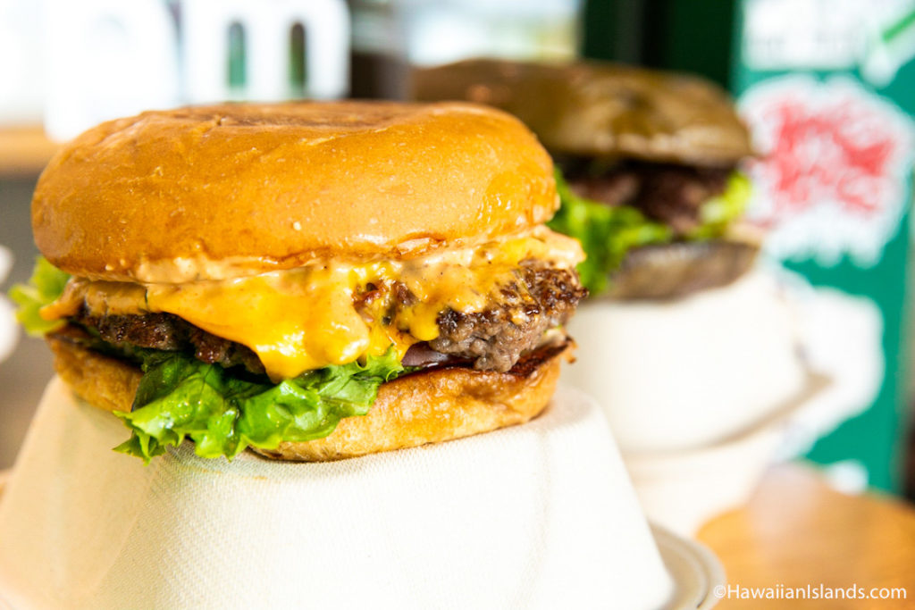The Top 22 Places Locals Eat in Maui | HawaiianIslands.com