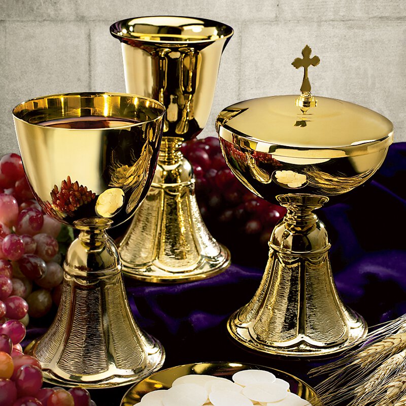 Ciborium with Cross Cover - Chalices & Common Cups