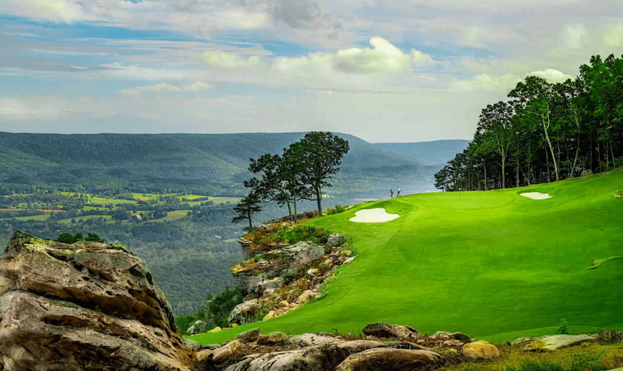 Experience Luxury and Tranquility at Mountain Golf Resort McLemore