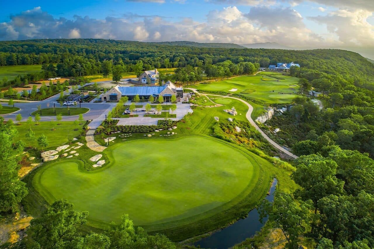 Experience Luxury and Tranquility at Mountain Golf Resort McLemore