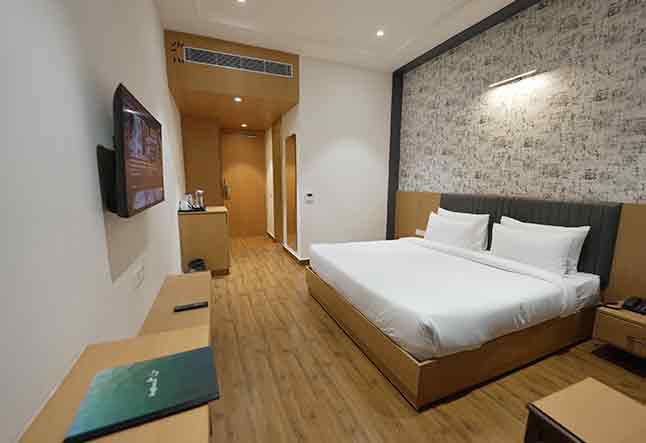 Xenious Micro, Amritsar