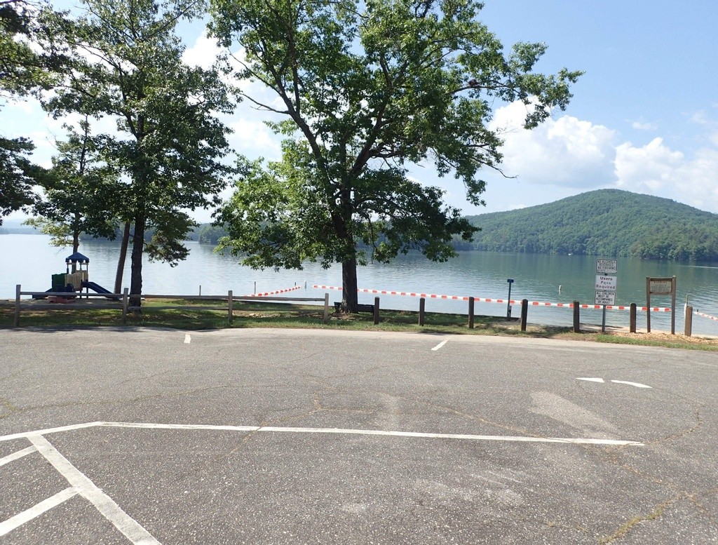 Lake Nottely Poteete Creek Swim Beach - Swim Guide