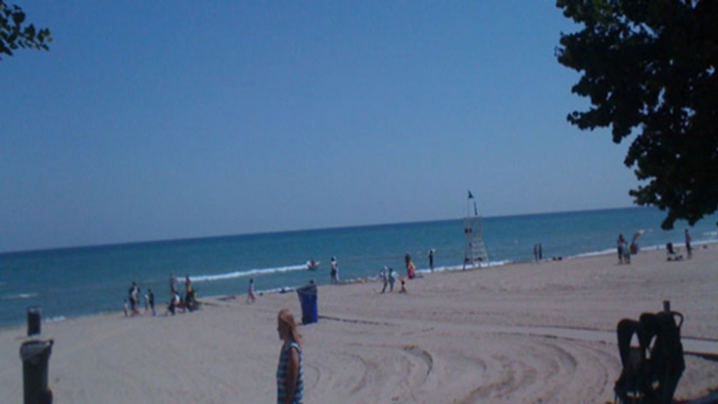 Leone Beach - Swim Guide