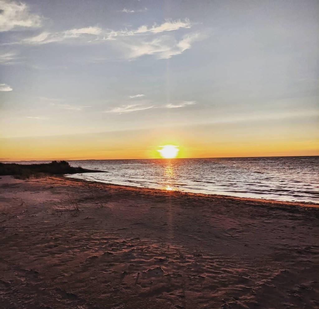 Delta Beach (Lake Manitoba) | Swim Guide