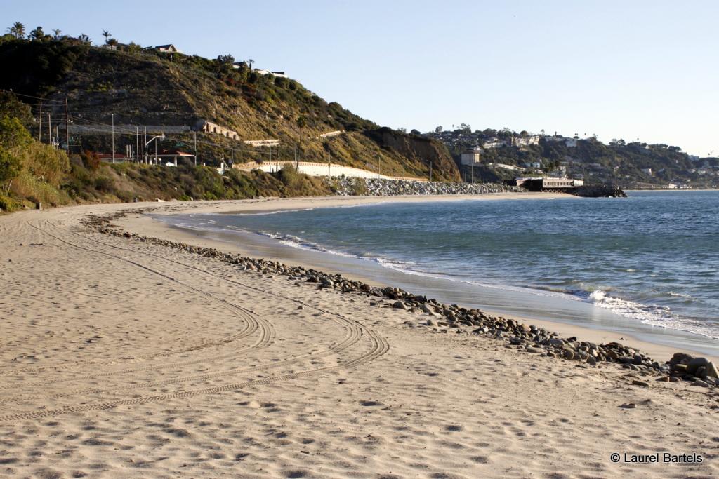 Castlerock at Topanga County Beach - Swim Guide