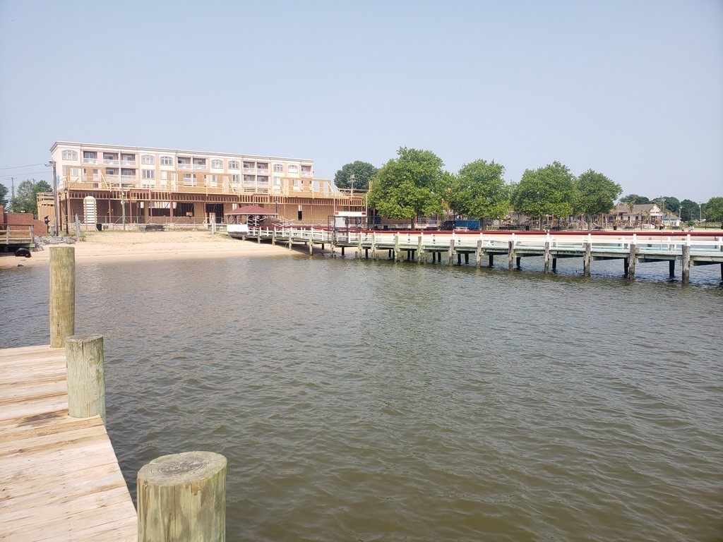 Colonial Beach Town Pier - Swim Guide