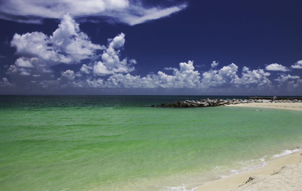 Haulover Beach - Swim Guide