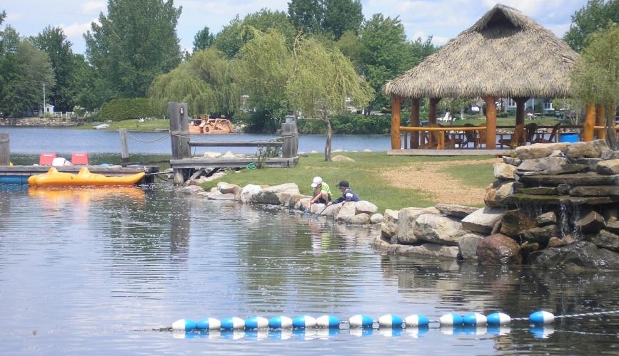 Plage du camping L'Escale campground Beach - Swim Guide
