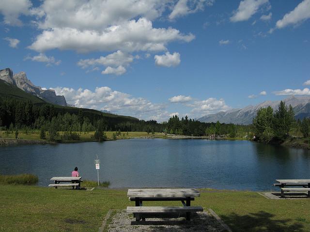 Quarry Lake Recreation Area near Canmore - Swim Guide