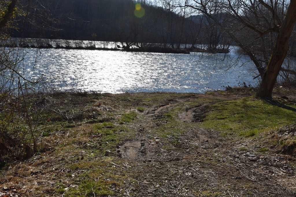 Perryopolis Boat Launch - Swim Guide