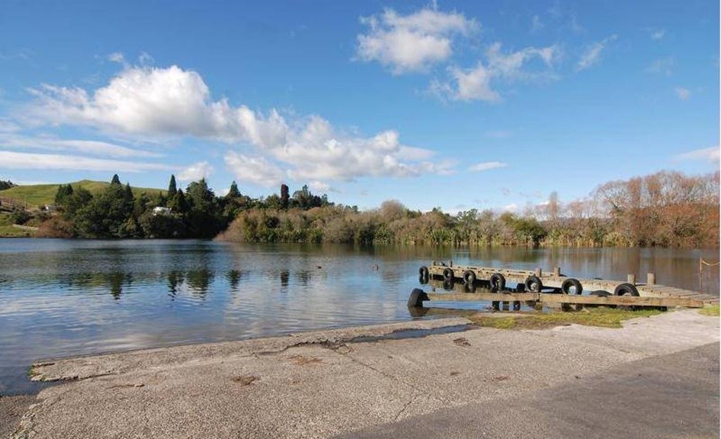Lake Rotoiti at Otaramarae - Swim Guide