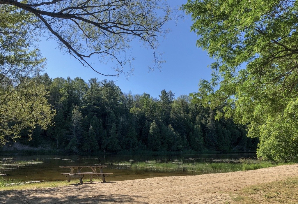 Plage Pakenham Beach | Swim Guide