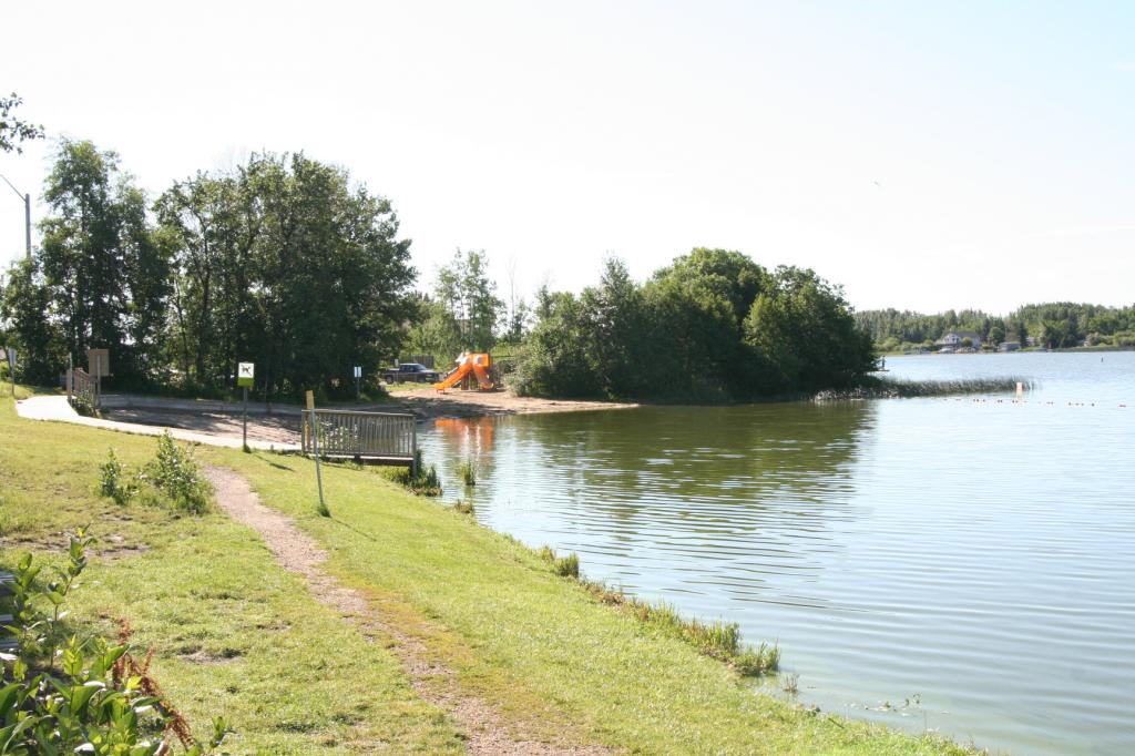 Wizard Lake Jubilee Beach | Swim Guide