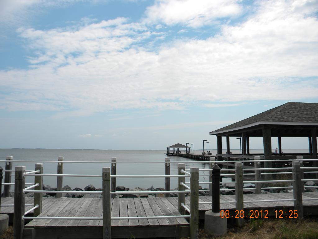 Public Landing Pier - Swim Guide