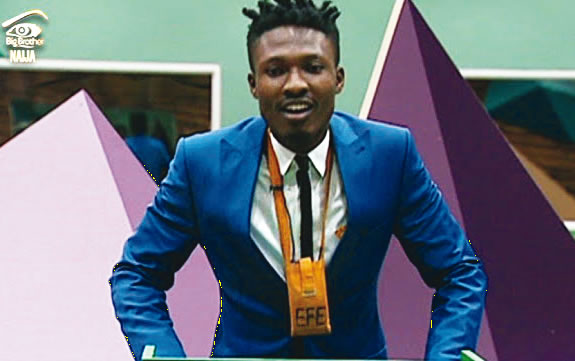 VIDEO: Efe Live Performance in SHAKE WARRI 2017 #BBNaija and Review ...