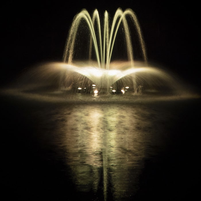 Pond & Lake Aeration, Fountains and Treatments | Airmax