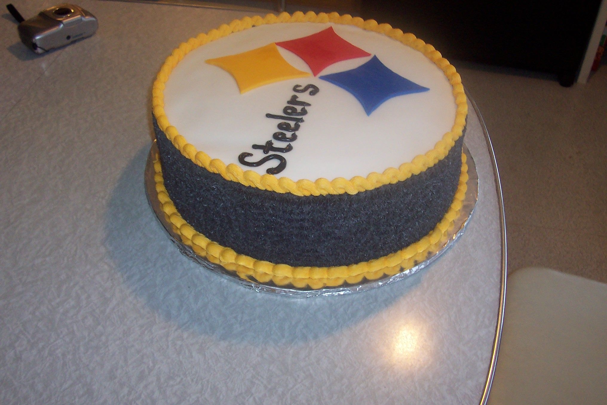 Steelers Cake - CakeCentral.com