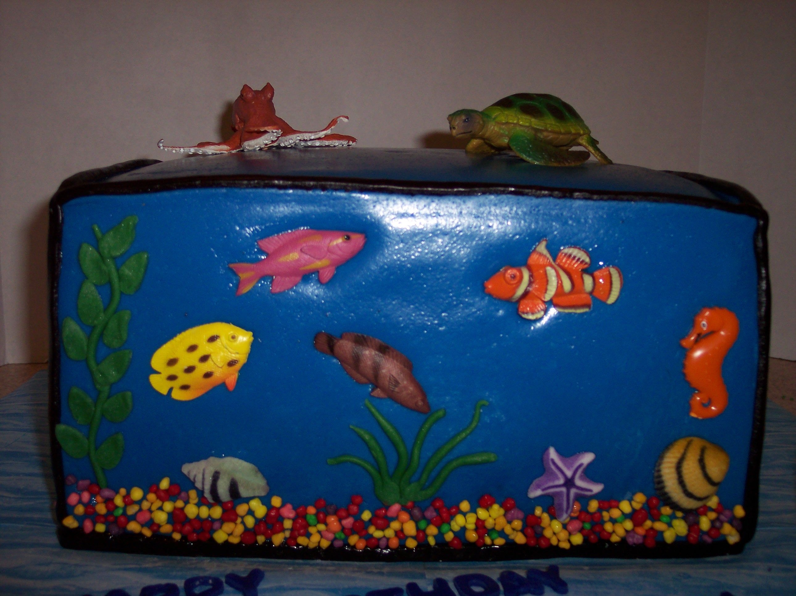 Fish Tank Birthday Cake - CakeCentral.com