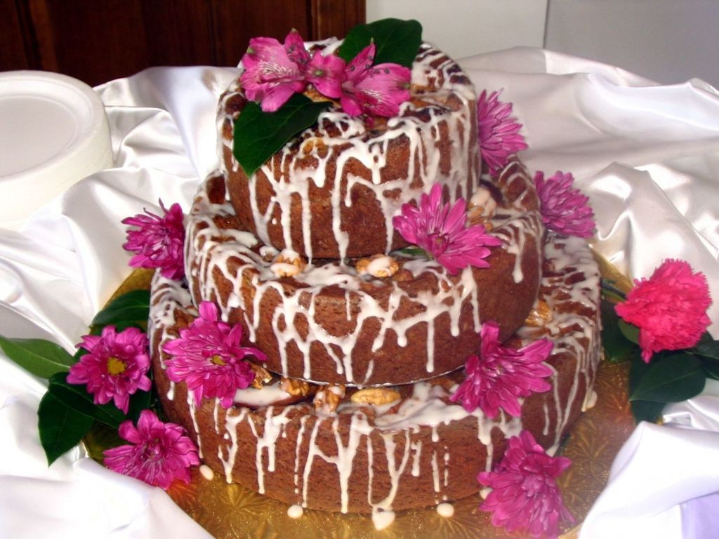 Coffee wedding cake | Beachweddingtips.com