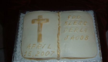 Open Bible - CakeCentral.com