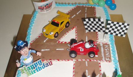 Funny Car Cake - CakeCentral.com