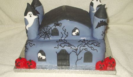 Halloween Candy Corn Castle Cake - CakeCentral.com