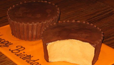 Peanut Butter Cup Cake - CakeCentral.com