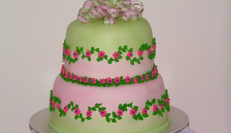 Green Leaf Cake - CakeCentral.com