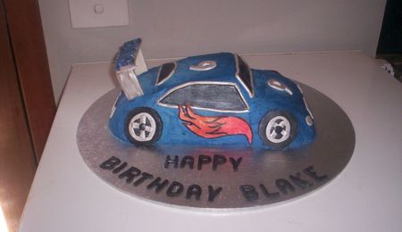 3D Car Cake - CakeCentral.com