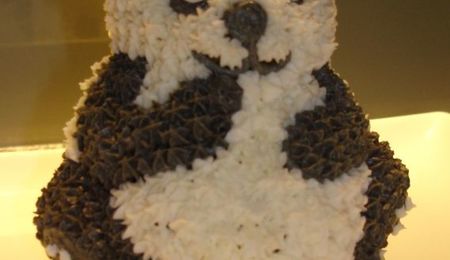Wilton 3-D Panda Bear - CakeCentral.com
