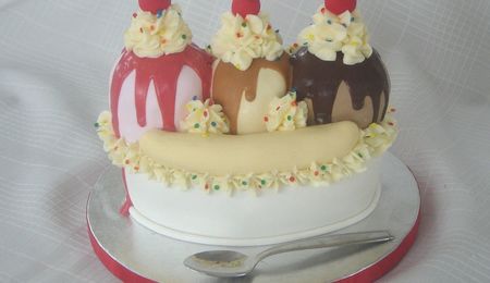 "banana Split" Cake - CakeCentral.com
